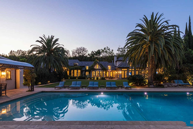 805 Sunset - The Location Portal