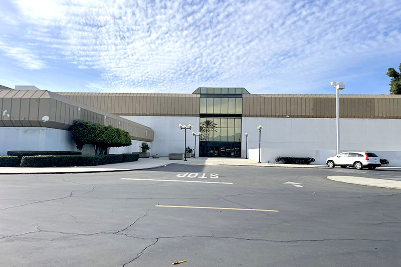Vacant Department Store - The Location Portal